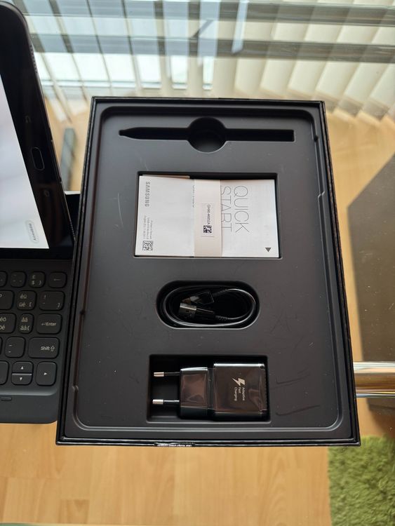 Samsung Galaxy Tab S3 noire avec accessoires (Gebraucht) in Engollon ...
