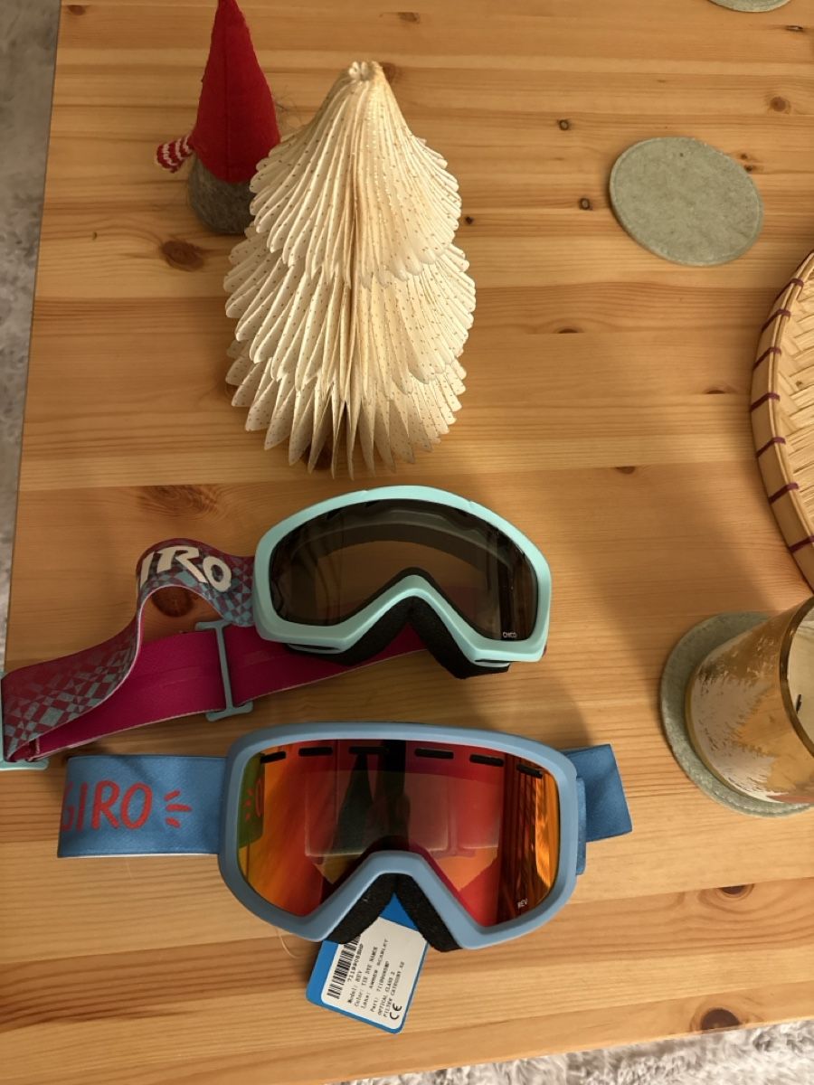 Ski Goggles: Giro Chico and Rev - Perfect for Winter Fun! (Neu (gemäss ...
