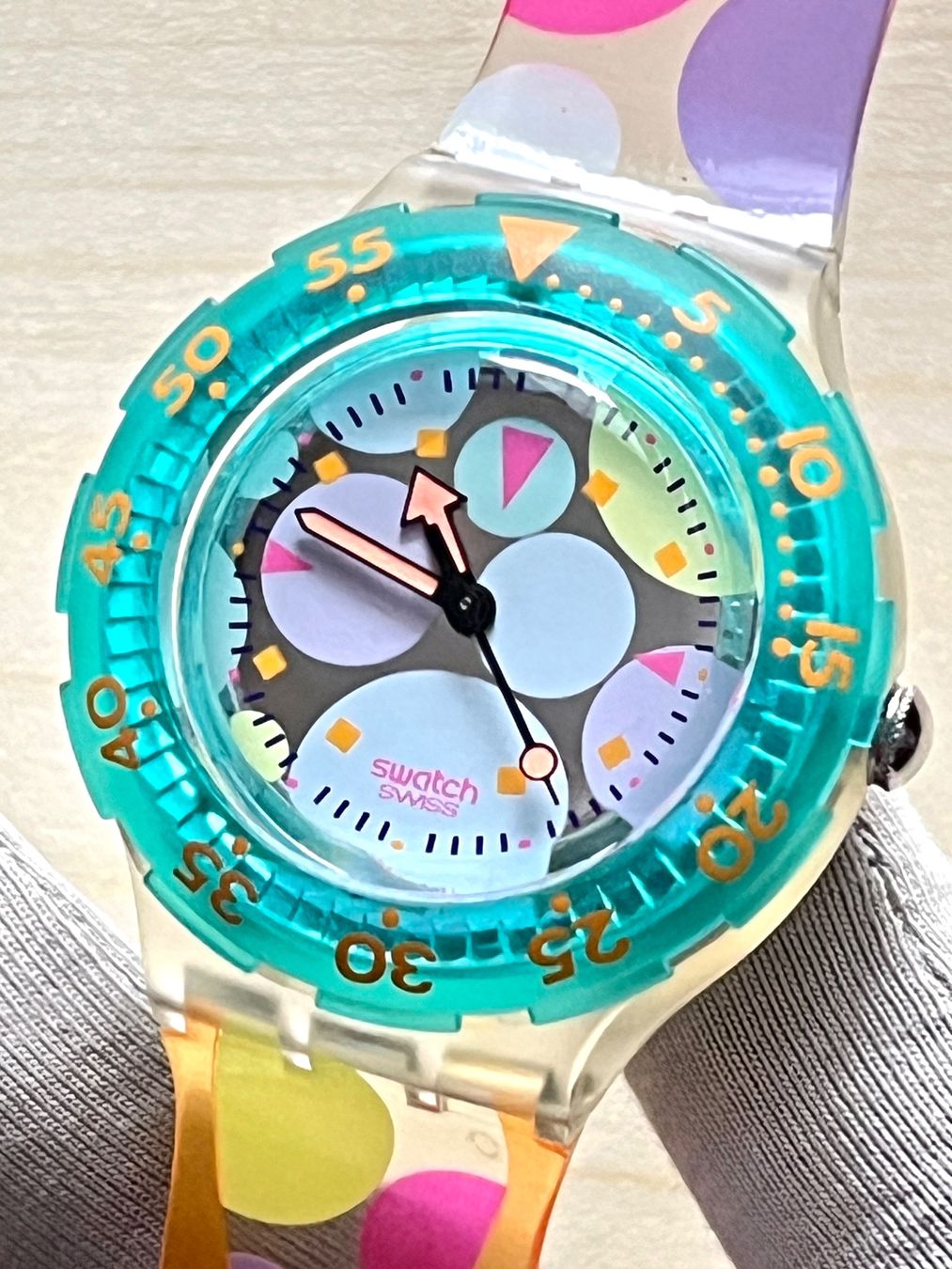 Swatch Scuba 200, fröhliche Sommer-Armbanduhr zu verkaufen! (Gebraucht ...