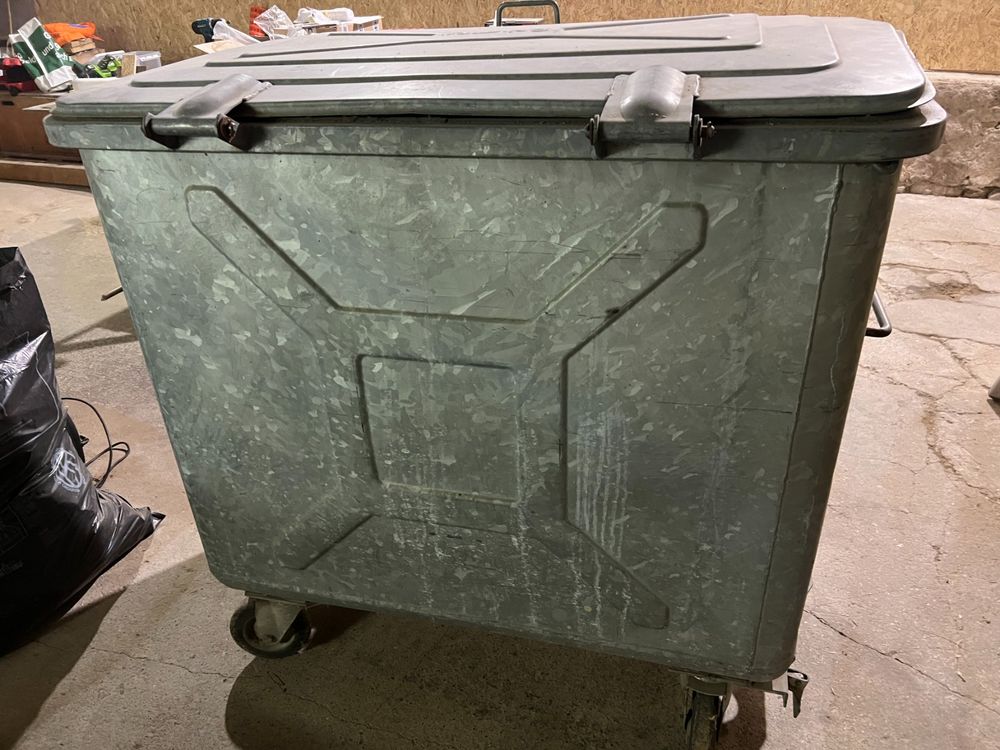 Container 800 Liter (Gebraucht) in Meilen für CHF 80 – nur Abholung auf ...