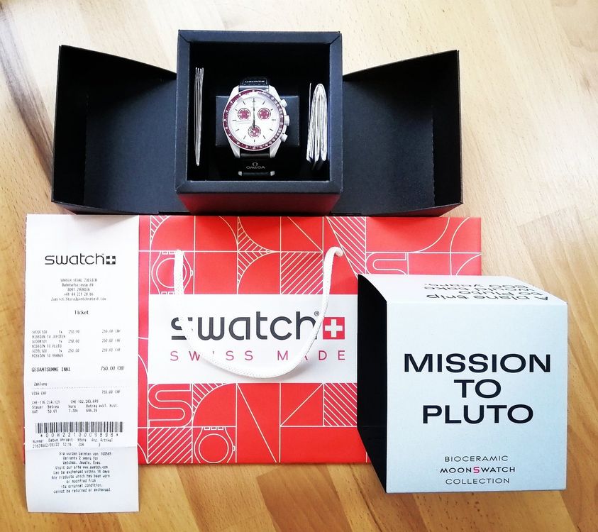 Pluto Swatch X Omega Moonswatch (Neu und originalverpackt) in Zürich ...
