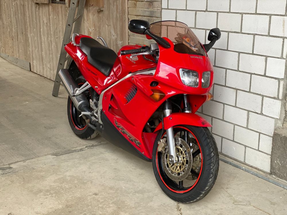 Honda VFR 750 RC36/2, Ab Service+MFK, Schnäppchen ab 1.FR (Gebraucht) in bern für CHF 1502 – nur ...