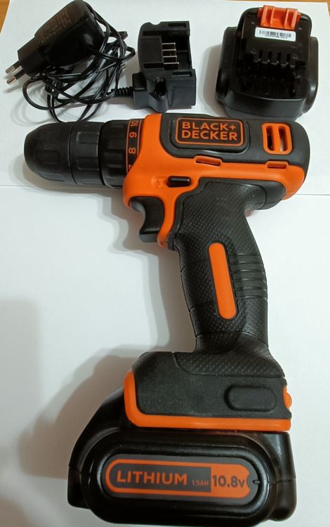 neuwertiger Black & Decker Akku schrauber,2 akkus, Garantie (Neu ...