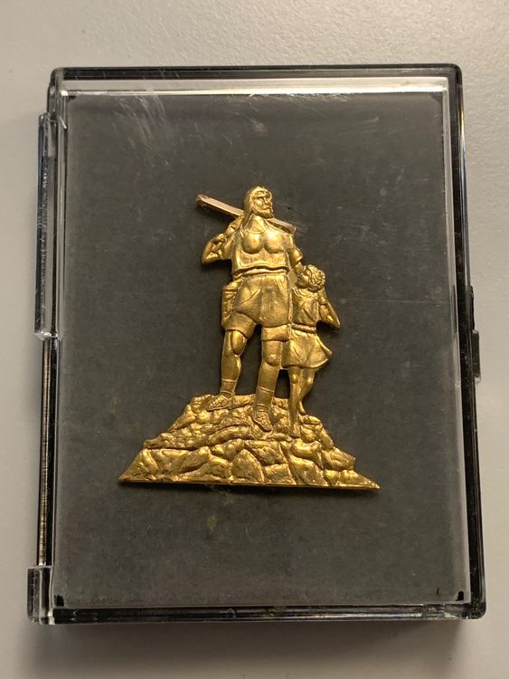 grosser Pin WILHELM TELL gold (Neu (gemäss Beschreibung)) in Basel für ...