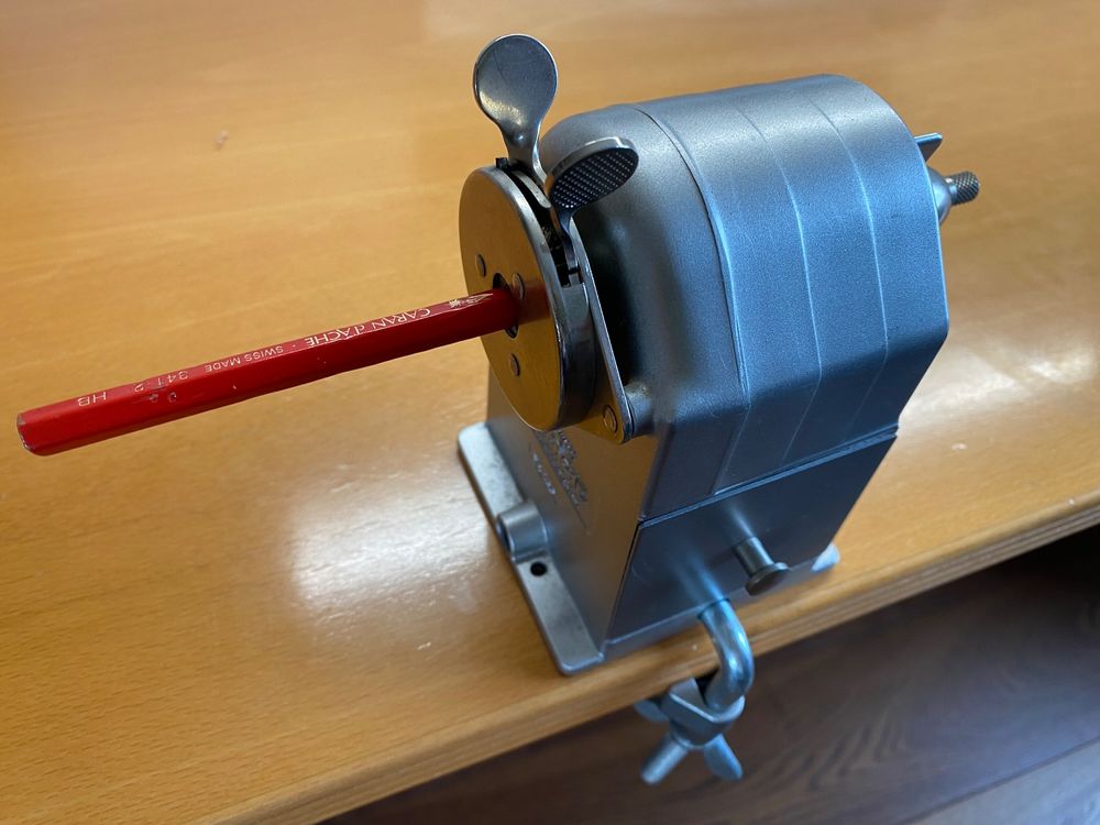 Klassiker, Original CARAN D'ACHE® Spitzmaschine, Nr. 455 (Gebraucht) in Bubikon für CHF 66 – mit ...