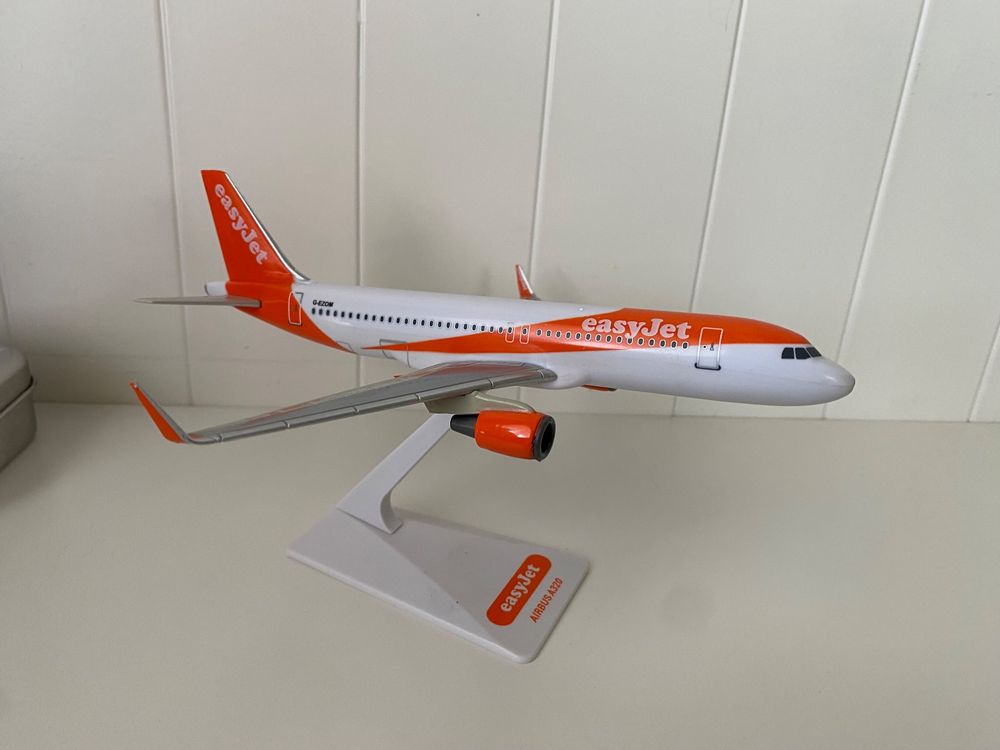 EasyJet Airbus A320-200 new livery 1:200 (Gebraucht) in Allschwil für ...