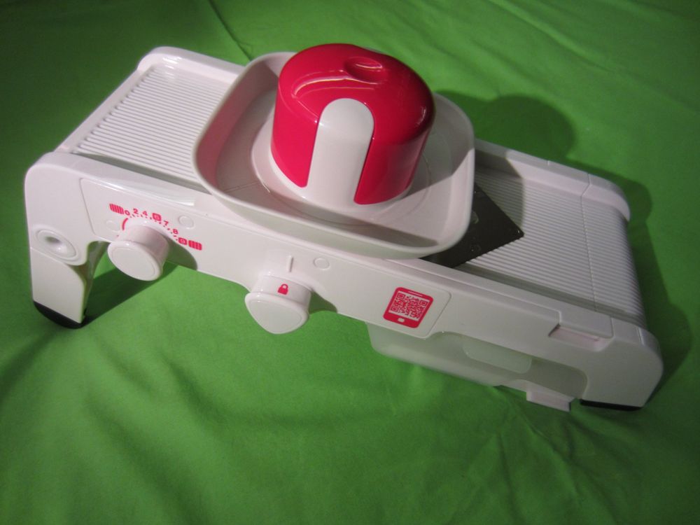 Tupperware Mando Chef (Neu (gemäss Beschreibung)) in Sursee für CHF 35 ...