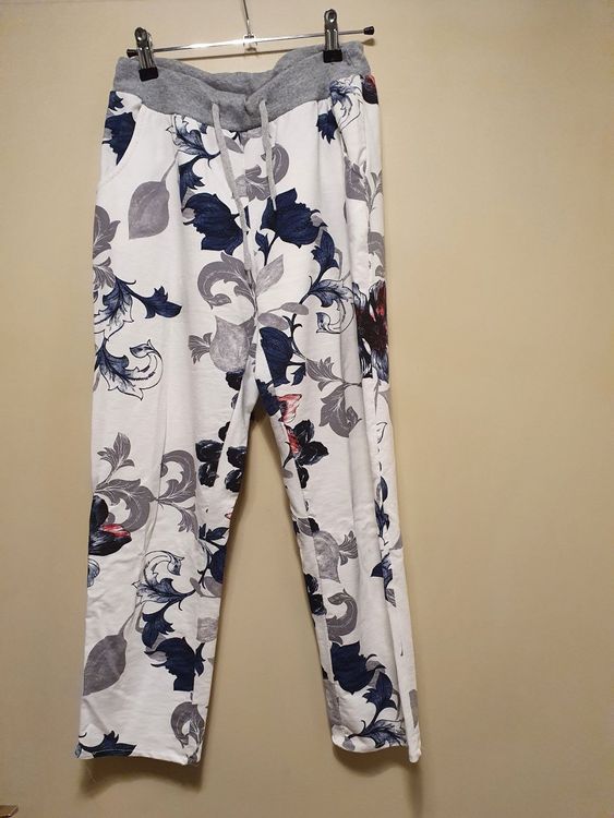 HOSEN EINHEITSGR. (Neu (gemäss Beschreibung)) in Effretikon für CHF 1 ...