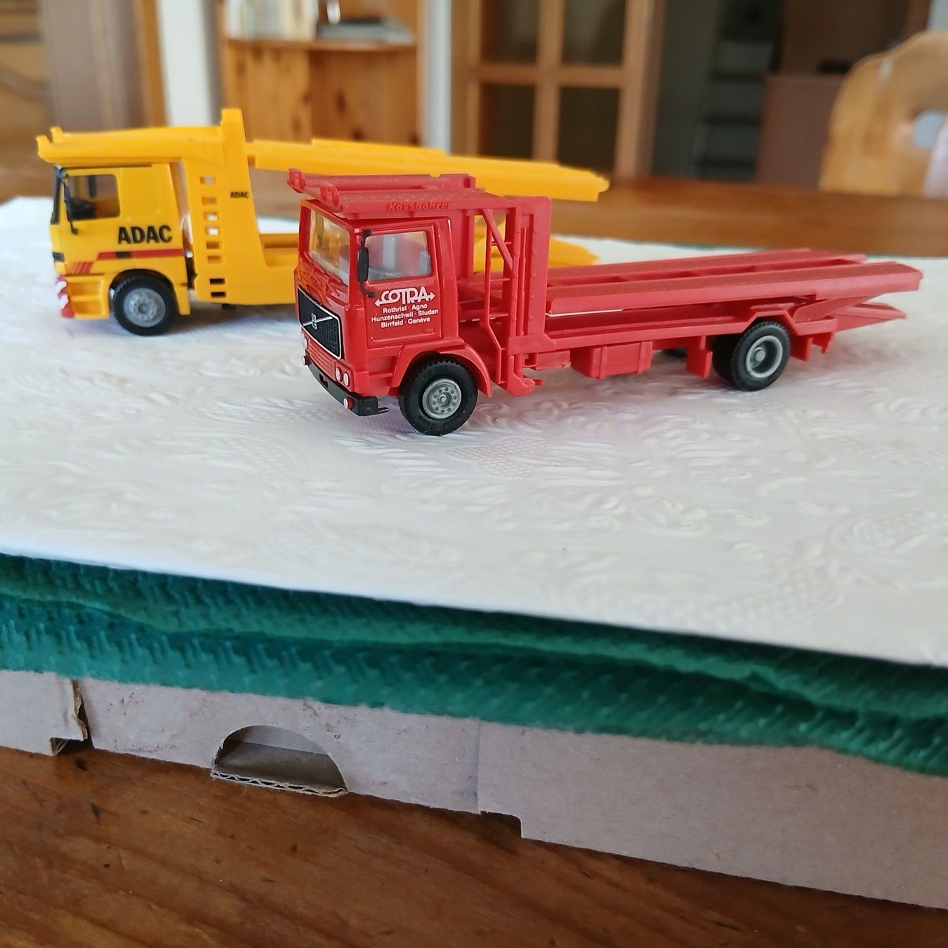 Autotransporter MB Actros & Volvo F10 (Neu (gemäss Beschreibung)) in ...
