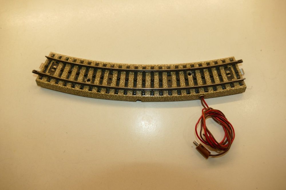 Märklin H0: Gebogenes M-Anschluss-Gleis | Kaufen auf Ricardo