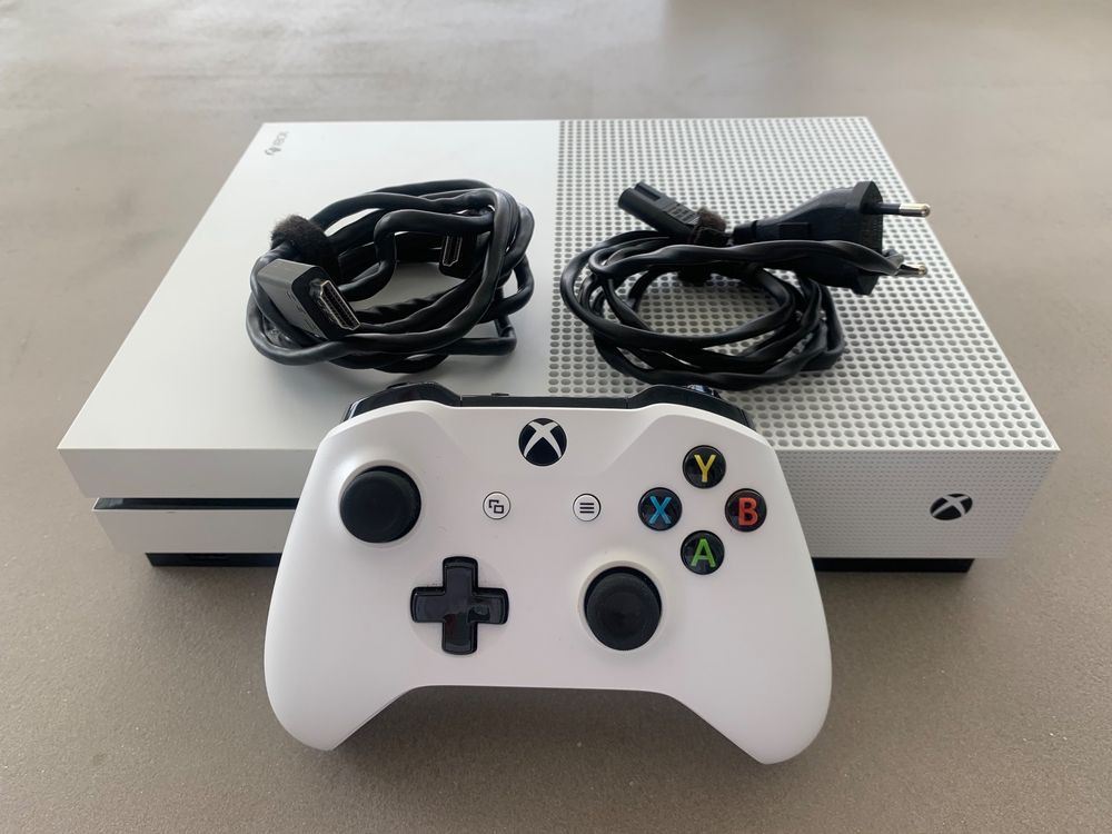 Xbox One S (Gebraucht) in Zürich für CHF 90 – mit Lieferung auf Ricardo ...