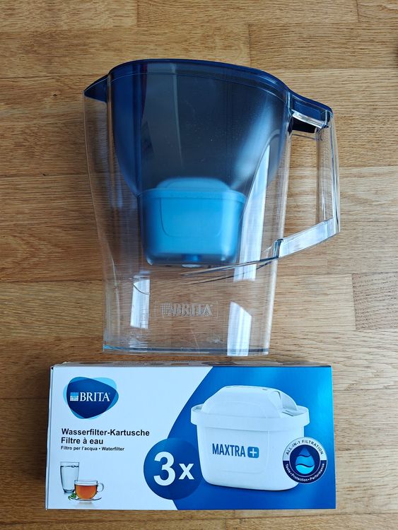 Brita Wasserfilter-Karaffe mit 3 neuen Filterkartuschen (Gebraucht) in ...