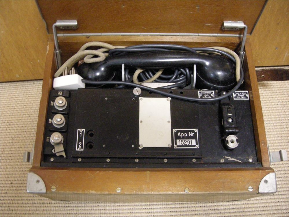 Armeetelefon Modell 1947, Militärtelefon, Estrichfund | Comprare su Ricardo