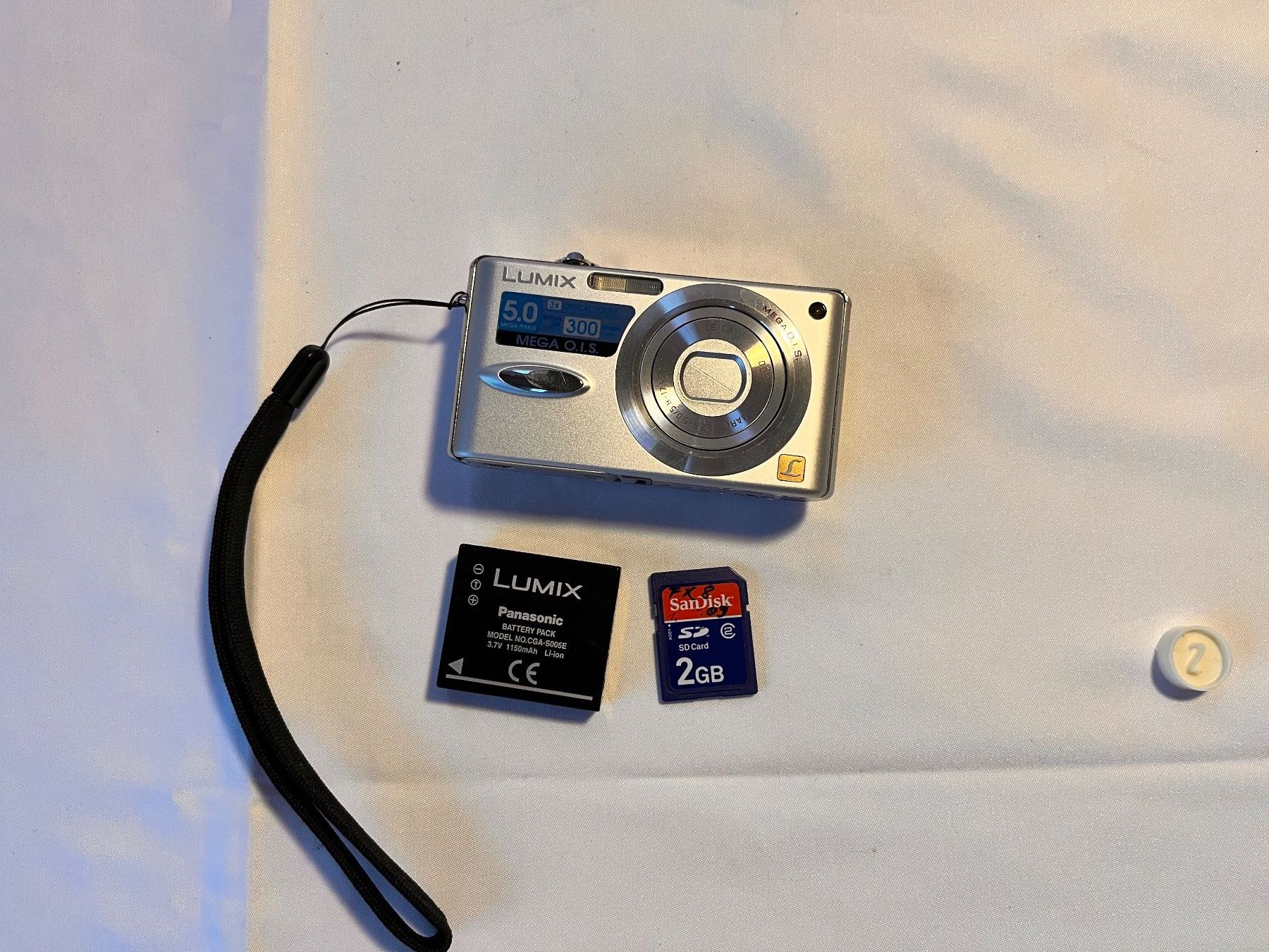 Digicam Panasonic Lumix DMC-FX8 (02) (Gebraucht) in Richterswil für CHF ...