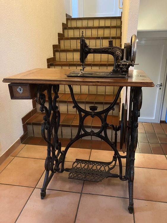 Antike Nähmaschine KAYSER (Gebraucht) in Schlieren für CHF 60 – nur Abholung auf Ricardo kaufen