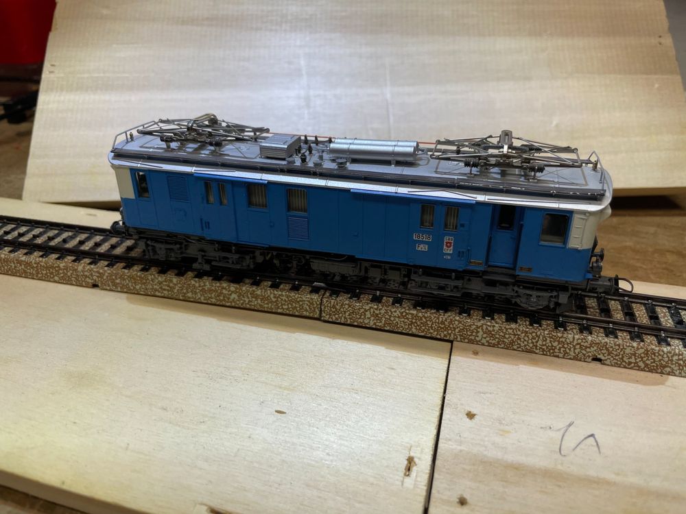 Locomitive HO Roco Fe 4/4 CFF bleue et blanche (Gebraucht) in Lausanne ...