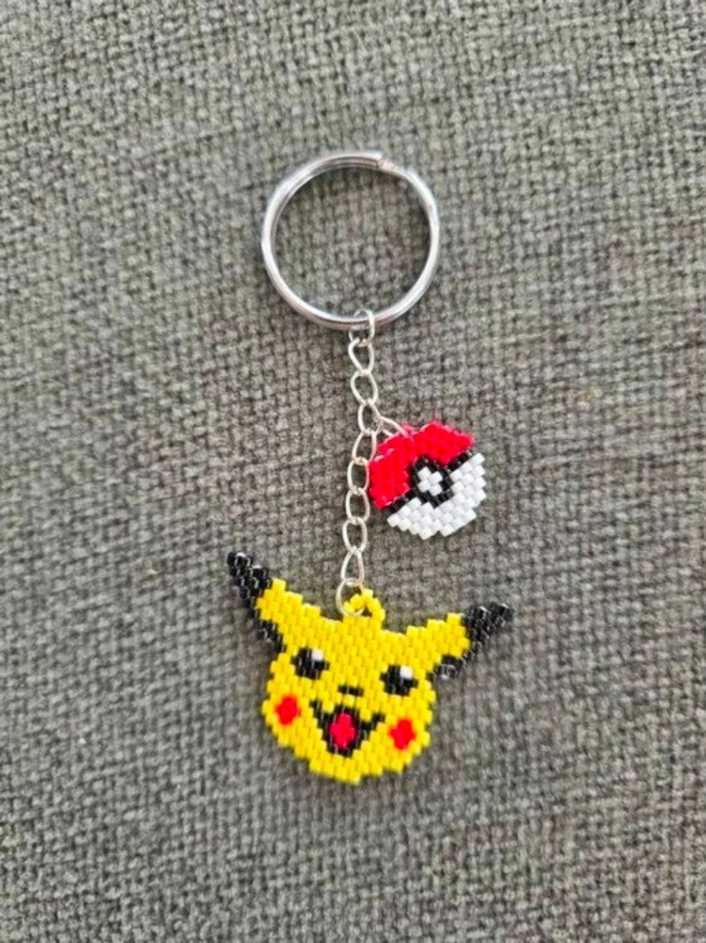 Porte-clé – Étincelle Jaune ⚡💛 Pikachu Pokéball Pokémon (Neuf avec ...