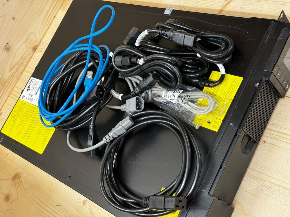 HP R/T3000 G4 ERM HV INTL Rack Edition USV 2700W/3000VA (Gebraucht) in ...