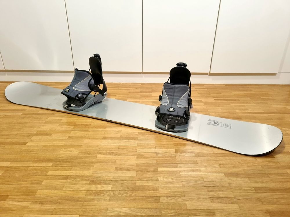 Silberne ELAN VERTIGO 162 cm mit coole FLOW Bindung Gr. L (Gebraucht ...