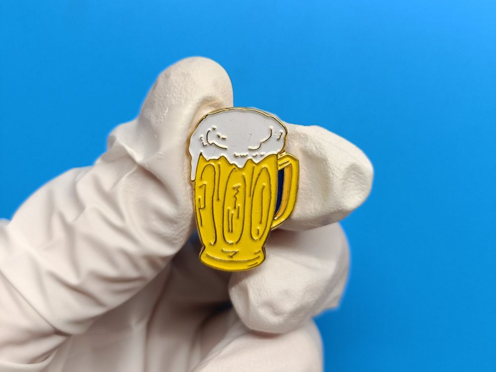 Pin Bier - Box 37 (Gebraucht) in Köniz für CHF 1 – mit Lieferung auf ...