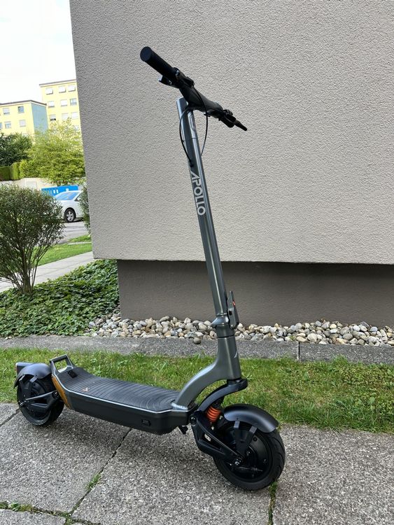 Apollo City Pro E-Scooter, Dual Motor, as good as new | Kaufen auf Ricardo
