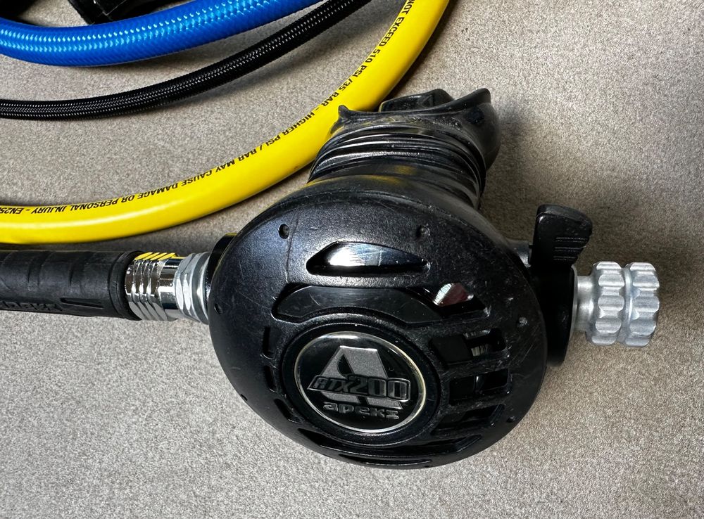 apeks ATX200 & ATX50 Lungenautomaten-Set (Gebraucht) in Bäch SZ für CHF ...
