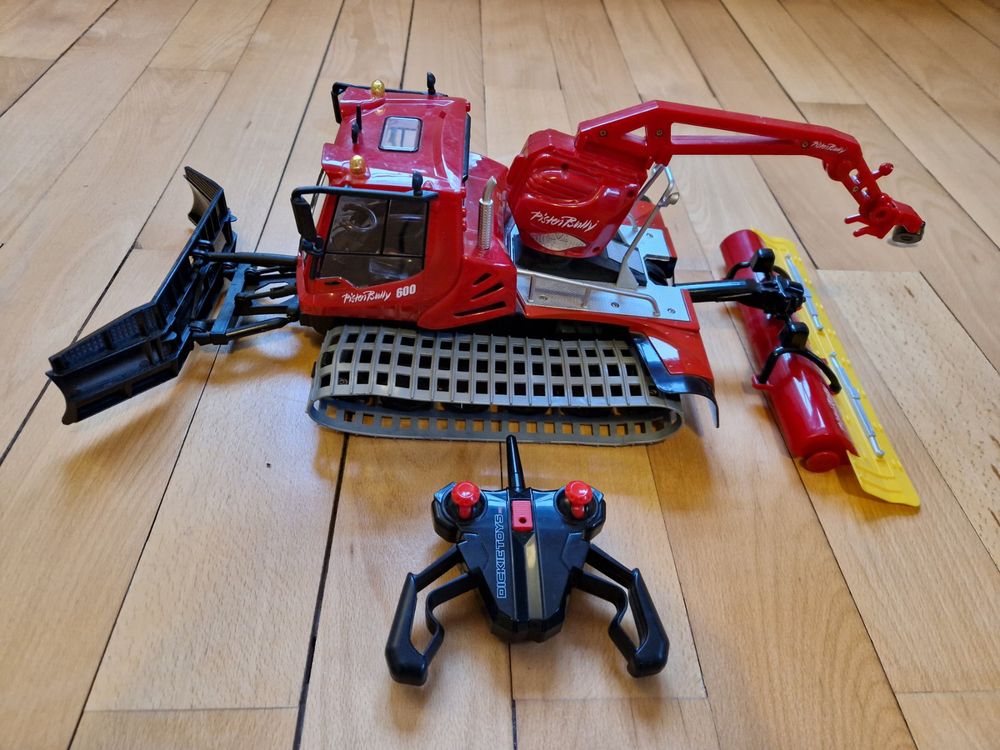 Dickie Toys RC Pistenbully 600 ferngesteuert (Gebraucht) in Zürich für ...
