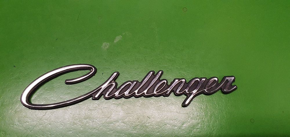 Dodge Challenger Schriftzug + R/T Emblem | Kaufen auf Ricardo