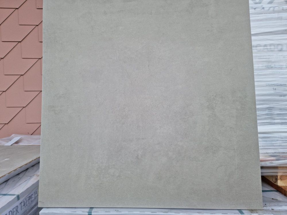 Gartenplatten Feinsteinzeug 60x60 R11 (Neu und originalverpackt) in Mettlen für CHF 305 – mit ...