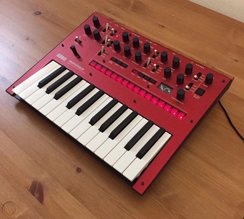 Korg Monologue Analogue Synthesizer Red with Decksaver (Gebraucht) in ...