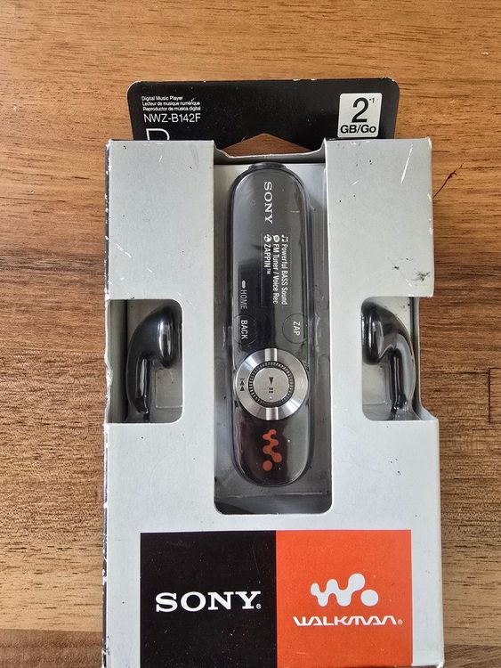 Sony Walkman NWZ-B142F (Neu und originalverpackt) in Fehraltorf für CHF ...