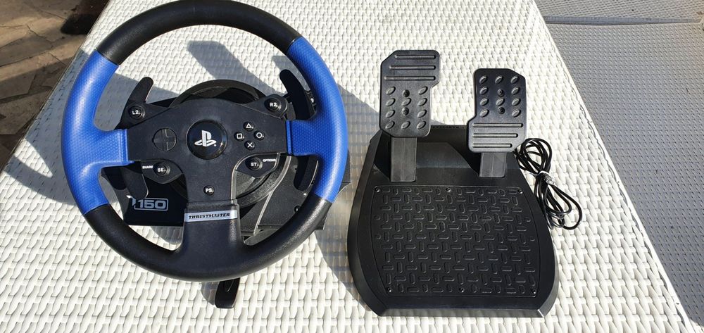 Thrustmaster T150 Force Feedback - PS4 | Kaufen auf Ricardo