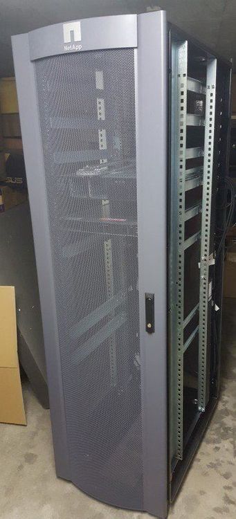 Rack NetApp 42HE 4xPDU Einbauschienen (Gebraucht) in Unterentfelden für ...