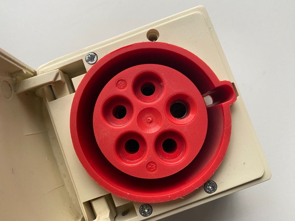 Walther mondo EB-Steckdose 5L 32A 90×90mm, grau III | Kaufen auf Ricardo