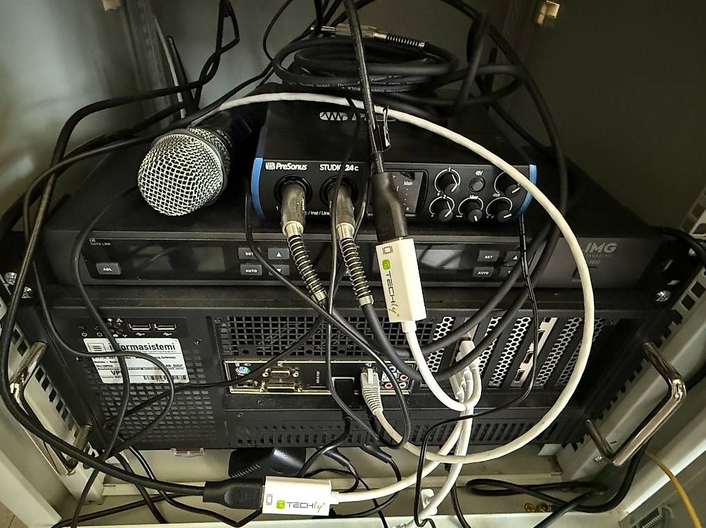 PC con licenza VMIX originale, 2 monitor, 4 I/O (Gebraucht) in Bedano ...