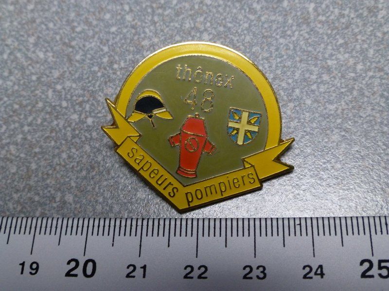 PIN PINS FEUERWEHR SAPEURS POMPIERS FIREFIGHTER (Gebraucht) in ...