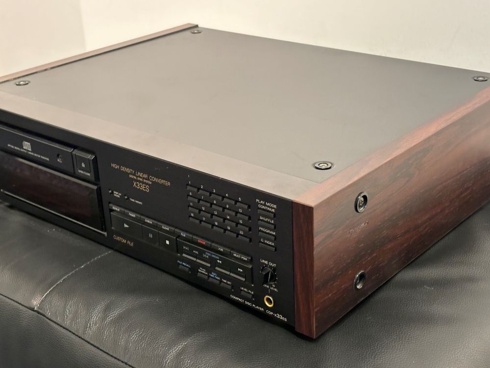 Sony CD Player (Defekt) in Aarau für CHF 166 – nur Abholung auf Ricardo ...