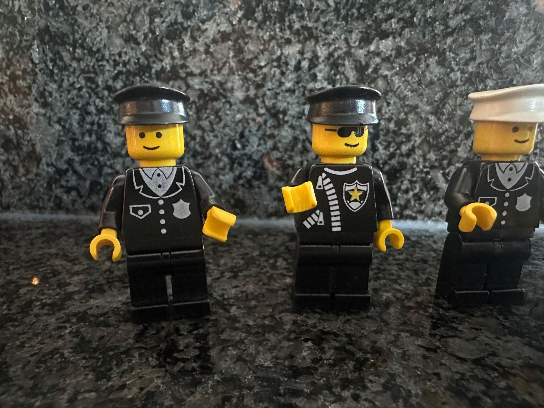 Lego minifigures COP (D'occasion) à Arbedo pour CHF 4 – avec livraison ...