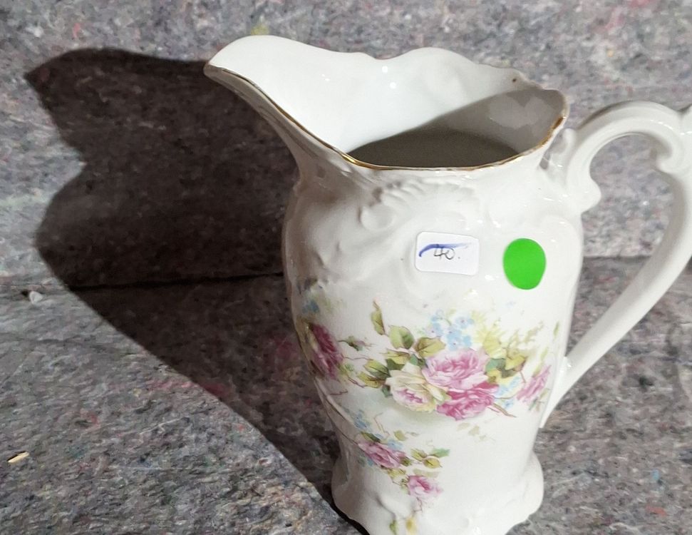 Vintage Porzellan Krug mit Rosenmuster - Zeitloser Charme (Gebraucht) in Schangnau für CHF 22 ...