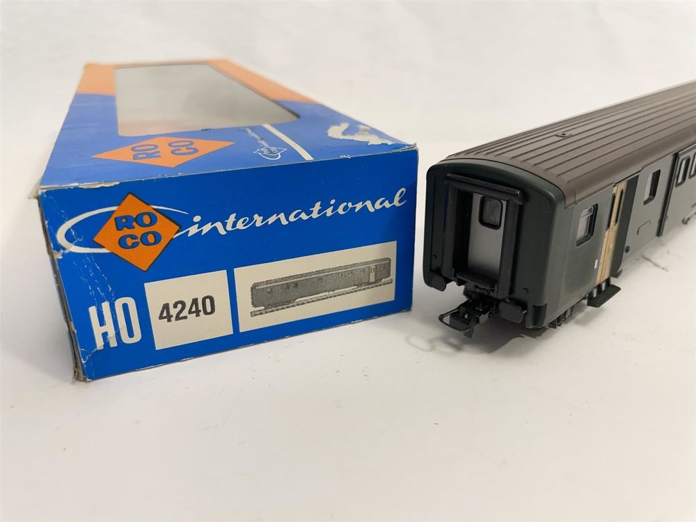 4s Roco 4240 SBB Gepäckwagen grün | Kaufen auf Ricardo