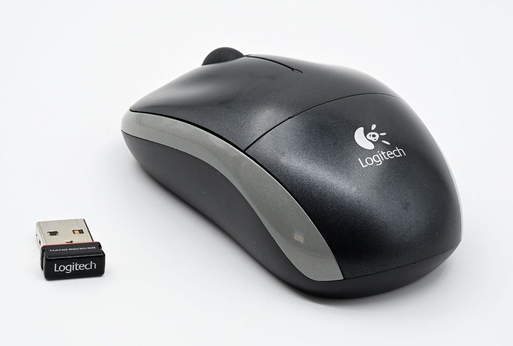 Logitech Funkmaus M215 kabellos USB, Maus (Gebraucht) in Dürnten für ...