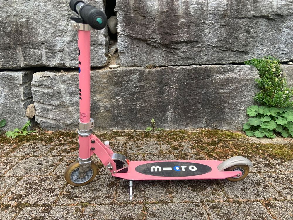 MICRO Tretroller Trotinette Sprite Pink (Gebraucht) in Herrliberg für ...