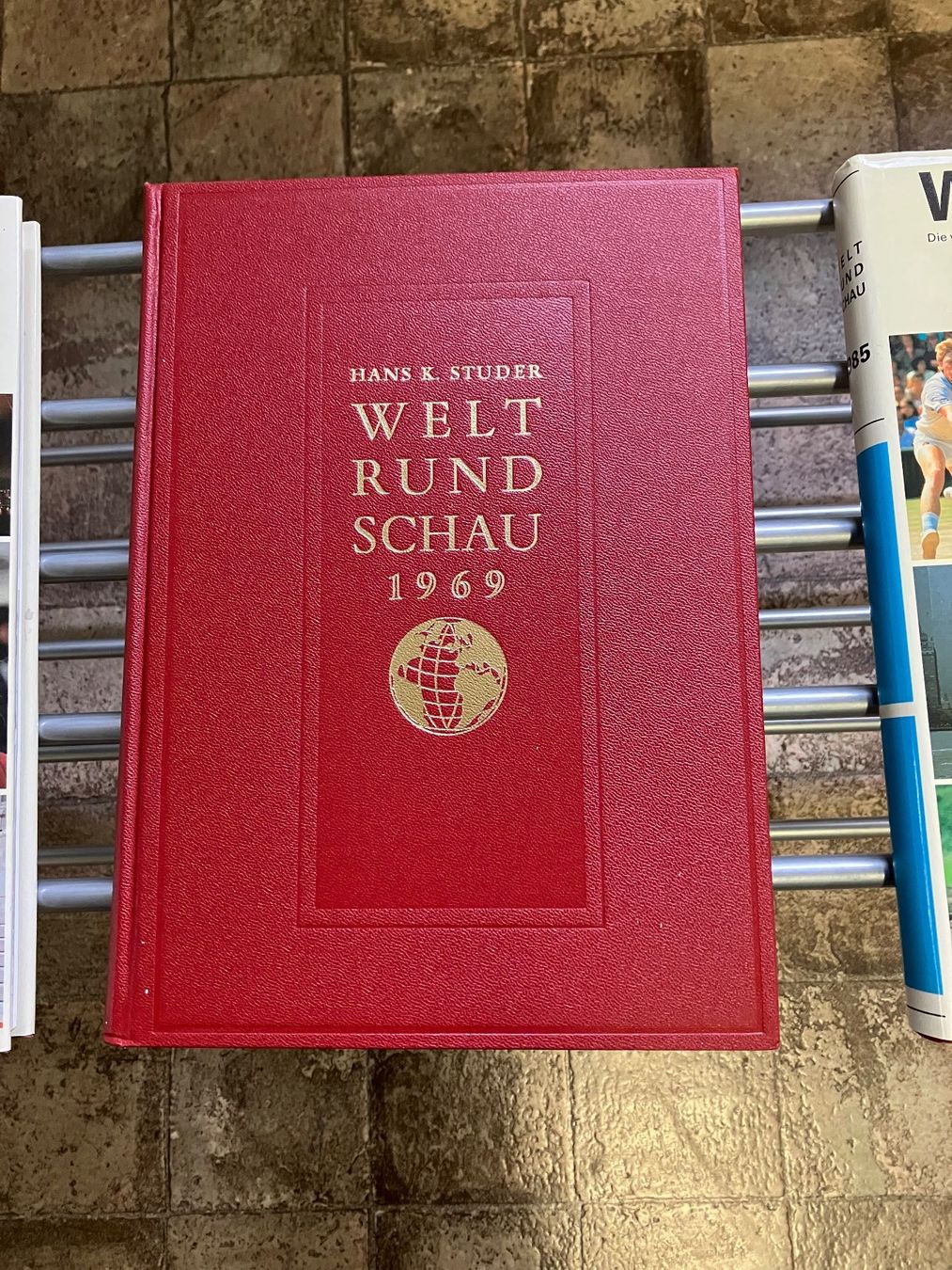 Weltrundschau-Bücher 1960-1967 und 1969-2001 (Gebraucht) in Baar für ...