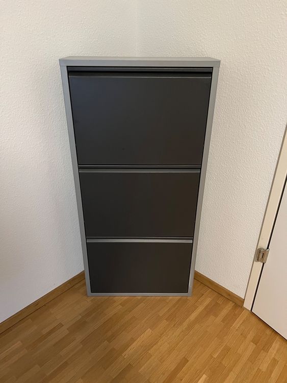 Schuhschrank (Metall) (Gebraucht) in Rain für CHF 14 – nur Abholung auf Ricardo kaufen
