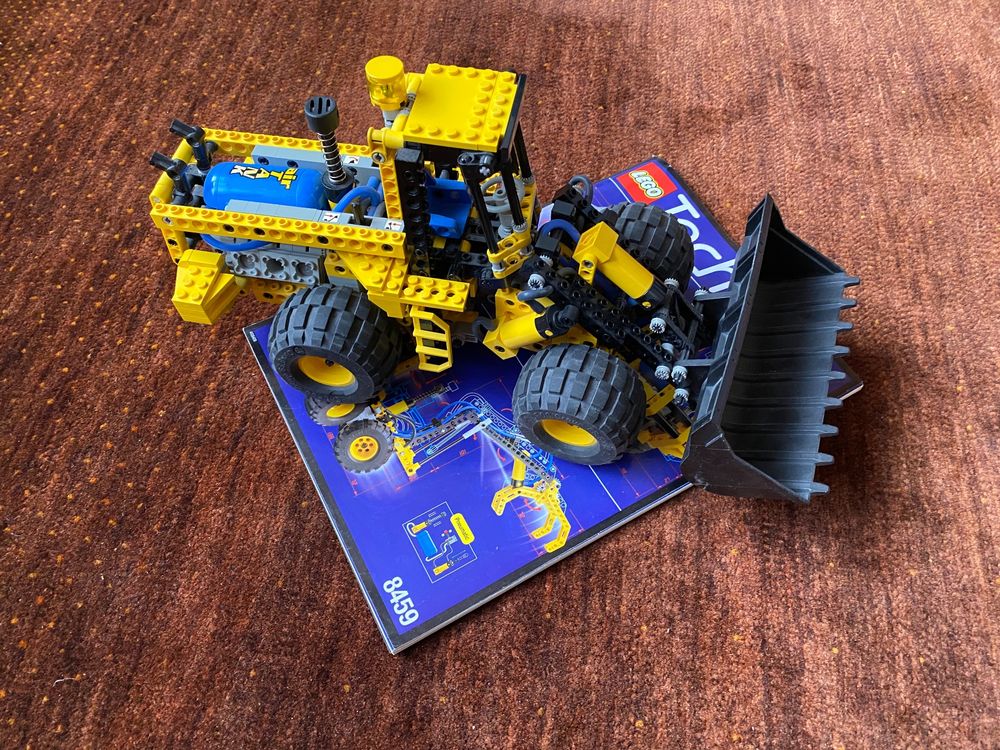 8459 LEGO Technic Pneumatic Front-End Loader (Gebraucht) in Wattwil für ...