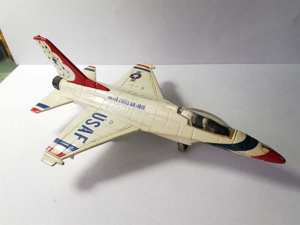 ERTL diecast metal fighter aircraft F-16 (Gebraucht) in Dübendorf für ...