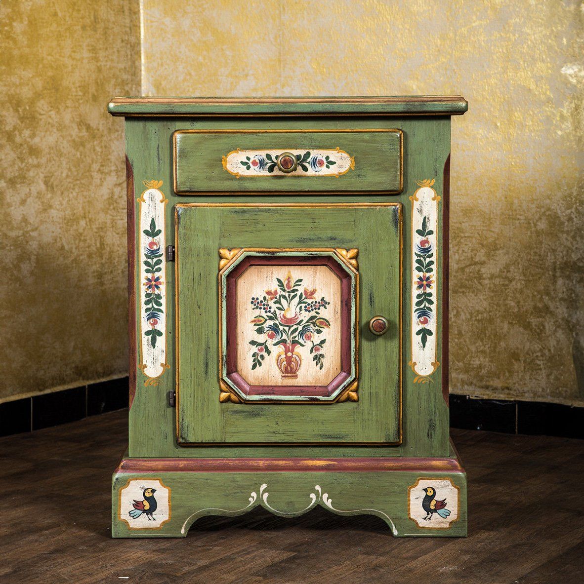 Kleines Schrankchen Vintage