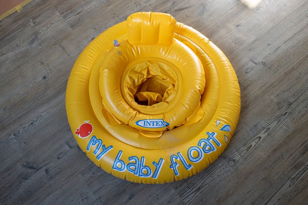 Für erste Badeversuche Ihres Babies im Schwimmbad und Pool (Gebraucht ...