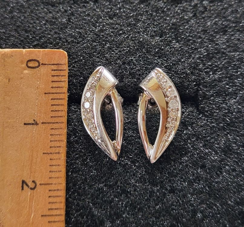 750 Weiss Gold Ohrstecker Mit Brillanten (Gebraucht) in Wald ZH für CHF 340 – mit Lieferung auf ...