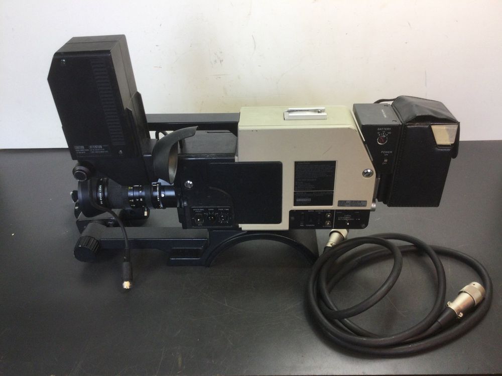 Für Sammler gebrauchte Sony DXC-1800P Kamera (Gebraucht) in Wangen SZ ...